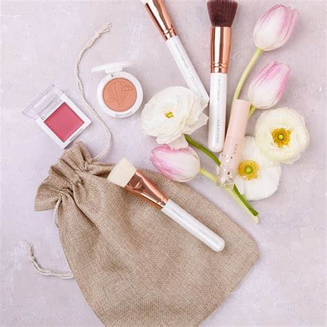 Spongebob Bikini Bottom Box Winter 2021 Full Spoilers Happy Holidays Hello Subscription