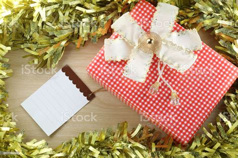 선물 상자 그리고 크리스마스와 새 해 특별 한 행사의 개념에서 메모장 0명에 대한 스톡 사진 및 기타 이미지 0명 개념 공휴일 Istock
