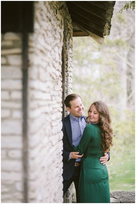Loren And Jims Jeffrey Mansion Engagement Session — Professional Photographer Columbus Ohio