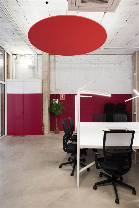 Co Working Spaces In Barcelona Showcase Low Budget Furniture Solutions