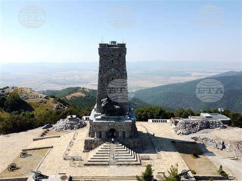 Предстои състезанието по изкачване на стълбите към Паметника на свободата Утро