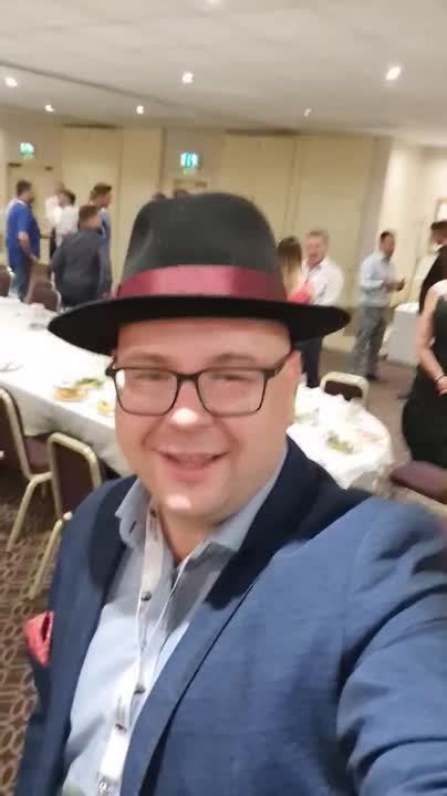 wojtek kolodziejczak on linkedin networking relationships
