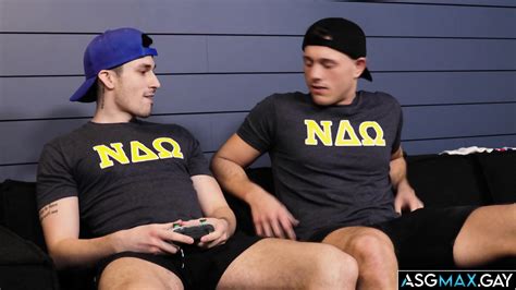 Who S BIGGER Frats Kane Fox And Ryder Owens Compare Their Dick Sizes