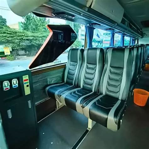 Bus Metropolitan Pariwisata Bekasi