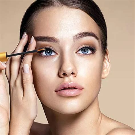 راه های مناسب برای رشد و تقویت مژه و ابرو در طب سنتی چیست؟ نوت