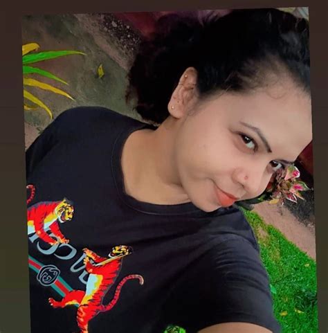 ලංකාවෙ කෙල්ලෝ Lankawe Kello