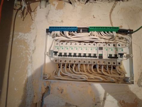 Ел Услуги Разумни цени Ремонт на битова техника ел инсталации Бургас Изграждане