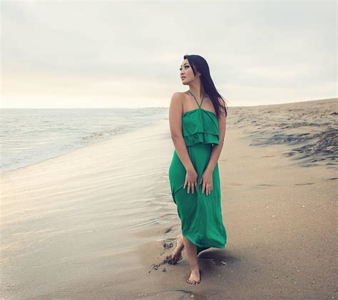 Beach Girl Wallpapers Wallpaper Cave