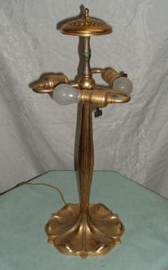 Bigelow And Kennard 20 Table Lamp