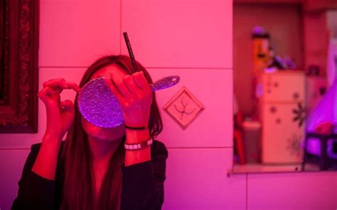 Sex In Singapore Expats Who Spend Their Evenings Seeking Sleaze