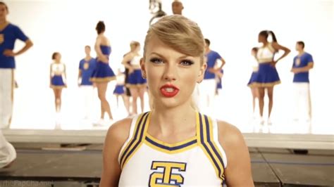 So Pretty As A Cheerleader R TaylorSwiftPictures