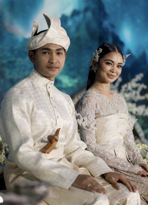 Foto Majlis Kahwin And Busana Tyra Kamaruzzaman Jadi Tumpuan