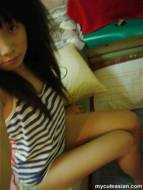 Selfmade Pics Of Hot Asian Naked At Home Pics XHamster