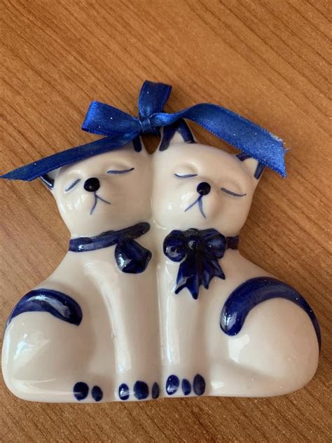 Фарфоровые котики — цена 160 грн в каталоге Статуэтки Купить товары для дома и быта по доступной