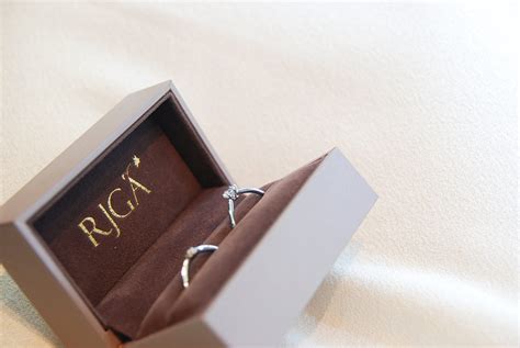 결혼반지 예물세트 멋진곳 알제이가 핸드메이드 명장의 알제이가 프로포즈and웨딩주얼리 다이아몬드 직수입 Facebook