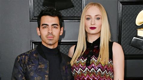 Sophie Turner All Smiles As She Leaves Taylor Swifts Apartment Amid