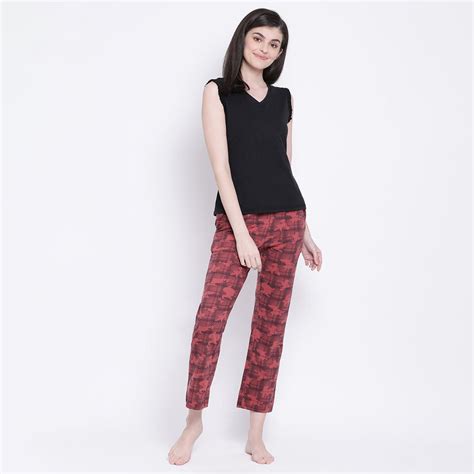 Clovia Chic Basic Top And Printed Pyjama Red Buy Clovia Chic Basic Top And Printed Pyjama Red