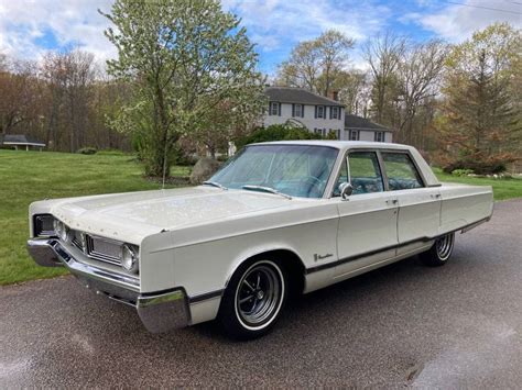 Not Mine Gorgeous 1967 Chrysler Newport Custom 15 500 Milford Ma