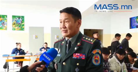 Хугацаат цэргийн албан хаагчдыг англи хэл компьютерийн мэдлэг дээшлүүлэх хөтөлбөрт хамруулна