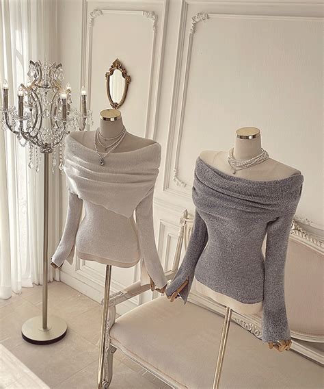 따뜻~💜여리여리 여신핏~ 마르안 오프숄더 니트블라우스 결혼식 하객룩 데이트룩 파티룩 브라이덜샤워 셀프웨딩 연말모임룩 숏니트