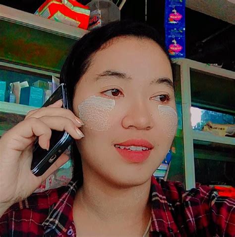 အိမြန္ေအာင္ အိမြန္ေအာင္ Added A New Photo