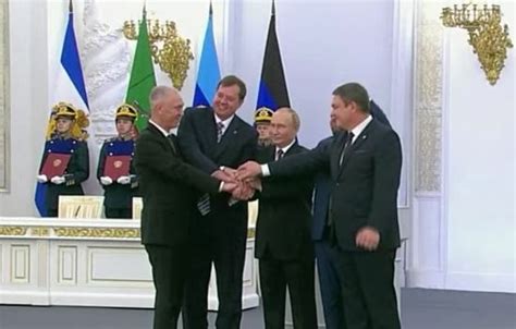 ⚡Путин подписал договоры о присоединении к РФ Владивосток