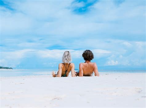 Sex On The Beach Sex Therapist Weighs In