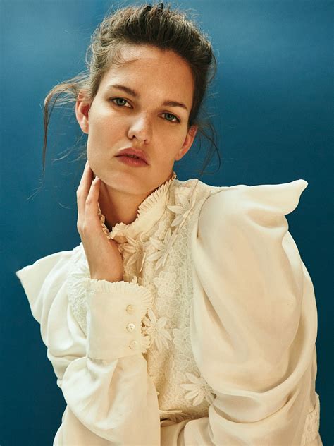 Lucinda On Behance Sandro Jimmy Choo Wsj Magazine Dressing Fashion Poses Fashion Editorials