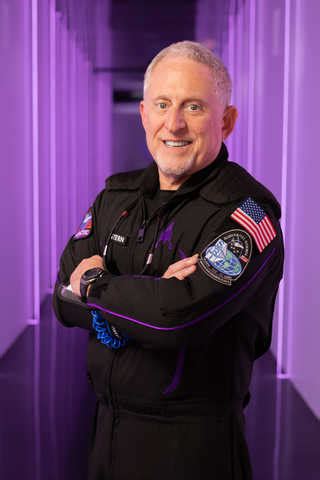 SwRI’s Dr. Alan Stern conducts space research during suborbital ...