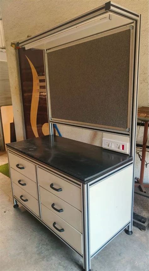 Assembly Industrial Workstation Table For Inustries Lab Size 2000 750 750 930 Mm At ₹ 24500