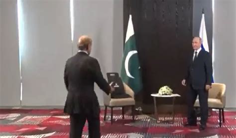 Shahbaz Sharif Stood At The Door For 40 Minutes Still Did Not Meet