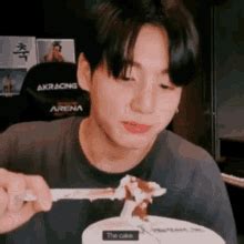 Funny Cake Eating S Tenor