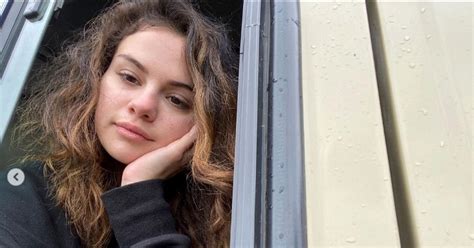 Selena Gomez Breaks Silence On Hailey Feud After Justin Slammed For Petty Dig Irish Mirror