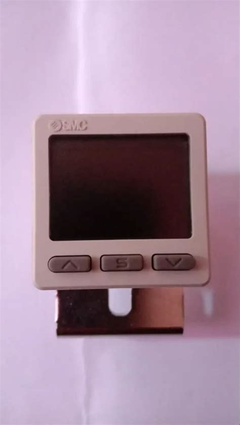 SMC Digital Pressure Sensor Model Name Number Ise 20 P At 8000 In Ahmedabad