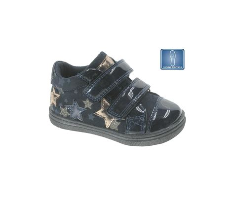 Боти за бебе за момиче с лепенки и звездички Trendobg