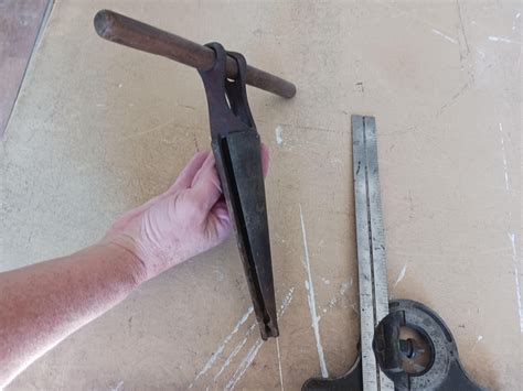 Metal Tapered Cutting Tool Auger Bit With Wooden Handle R Whatisthisthing