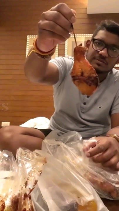 நான் சுவையான தாய் உணவு சாப்பிடுகிறேன் Thaifood Youtube