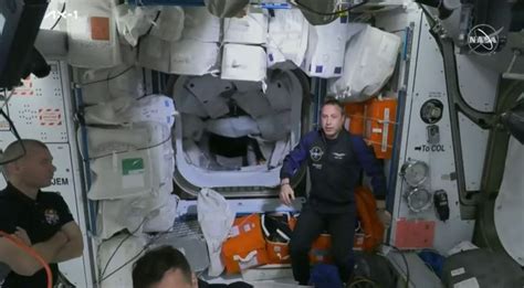 Crew Of Paying Passengers Including Canadian Arrives At International Space Station Cbc News