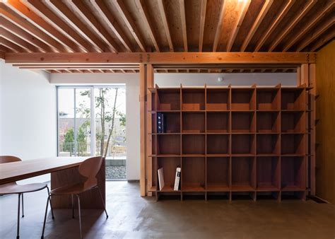 FT Architects Columns House Features A Timber Frame