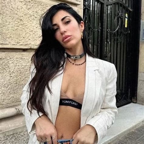 Anna Trinchillo Annasisterparis • Threads Say More