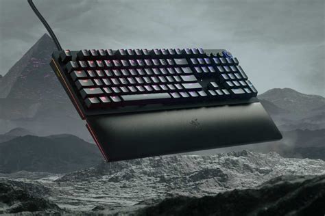 Huntsman V2 Analog Keyboard Razer Yang Diperkuat Dengan Analog Optical
