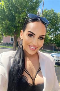 Wonderful Oksana 45 Yo From Seattle With Black Hair Id 654432