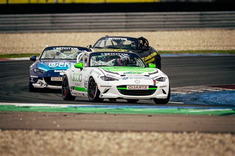 Sam Jongejan Wint Spektakelstuk Op Assen Mazda Mx 5 Cup