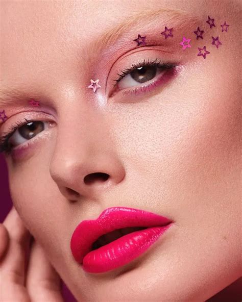 25 Hot Pink Lipstick Ideas Bold Shades And Makeup Looks For Every Occasion