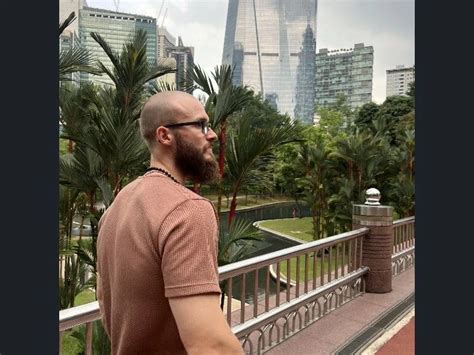 Why Do Travelers Hate Tourists Tim Hufnagel Posted On The Topic Linkedin