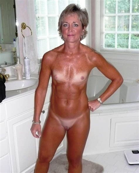 Whos A Fan Of Tan Lines R Gilf