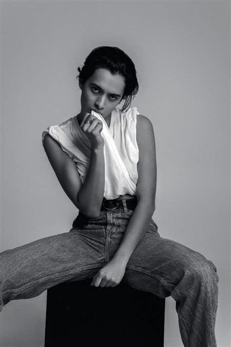 Nina Lara The Aegency