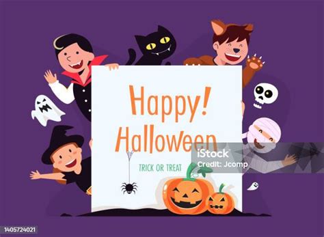 벡터 일러스트 레이 션 파티 초대를위한 캐릭터와 함께 해피 할로윈 축하 10월에 대한 스톡 벡터 아트 및 기타 이미지 10월 가리기 개념 Istock