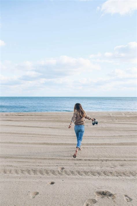 عکس دختر کنار ساحل و دریا برای پروفایل و بک گراند