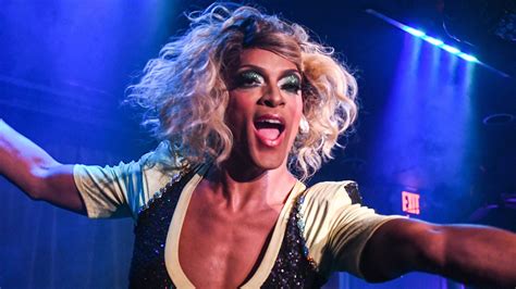 Social Media Explodes Over Drag Queens Sick Anti Trump Stunt WATCH